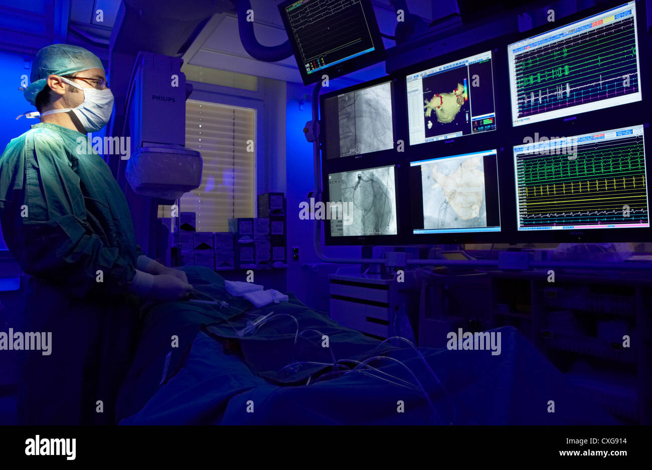 Berlin, investigation in a highly modern cardiology clinic Stock Photo ...