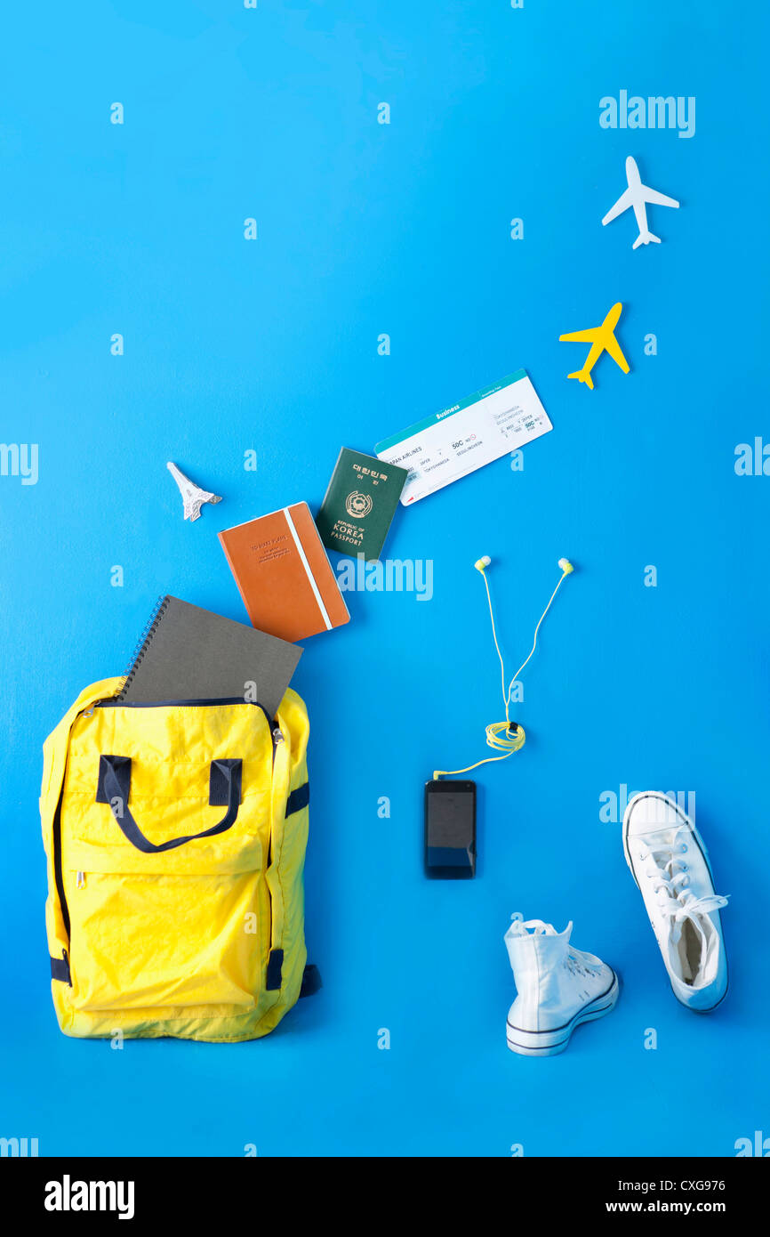 Traveling items hi-res stock photography and images - Alamy