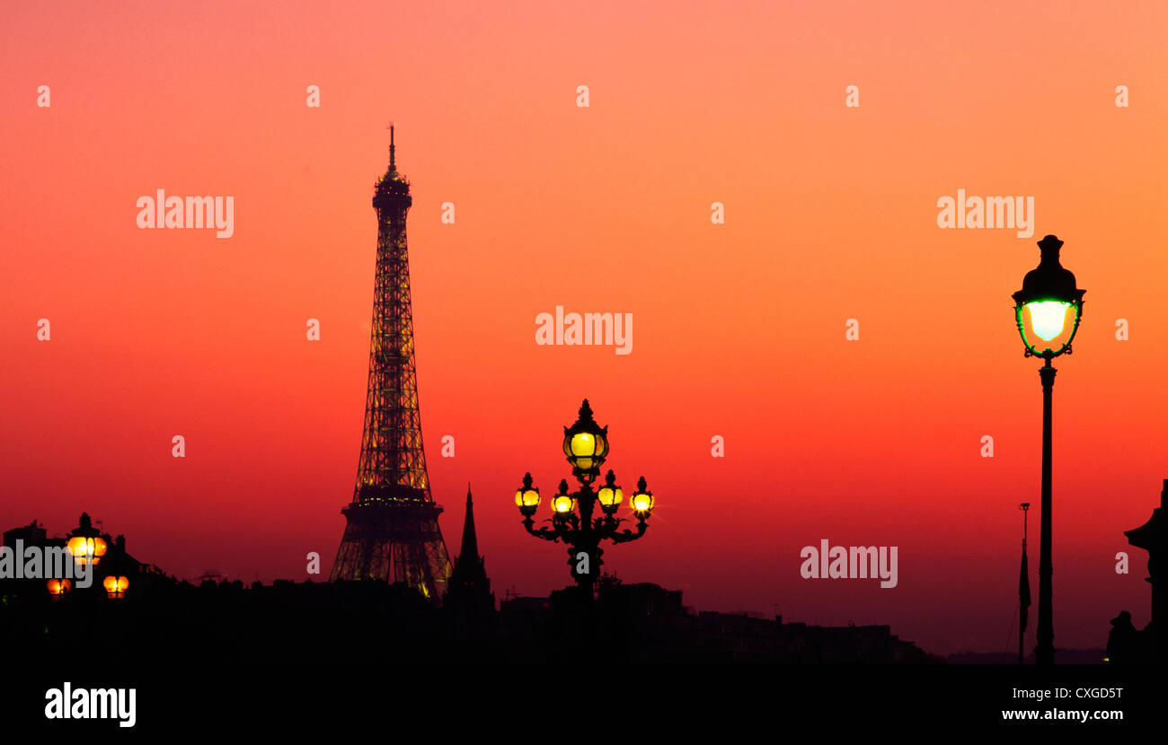 Eiffel Tower from Pont Alexandre III at Sunset Stock Photo - Alamy