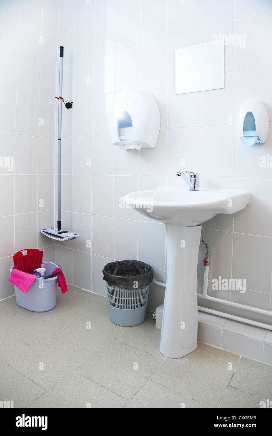 Bathroom equipment hi-res stock photography and images - Alamy