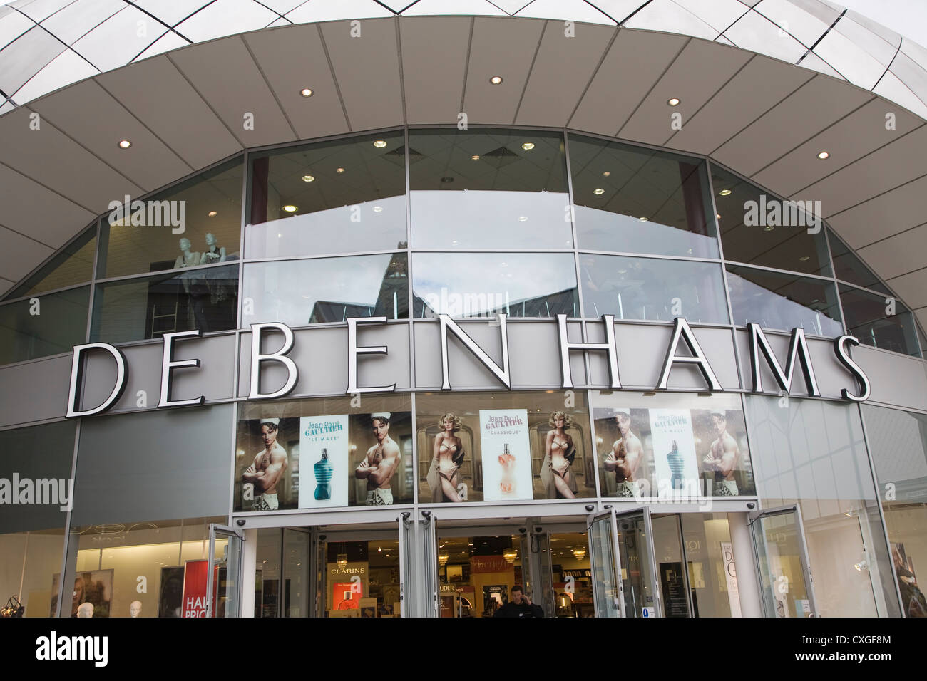 Debenhams High Resolution Stock Photography and Images - Alamy