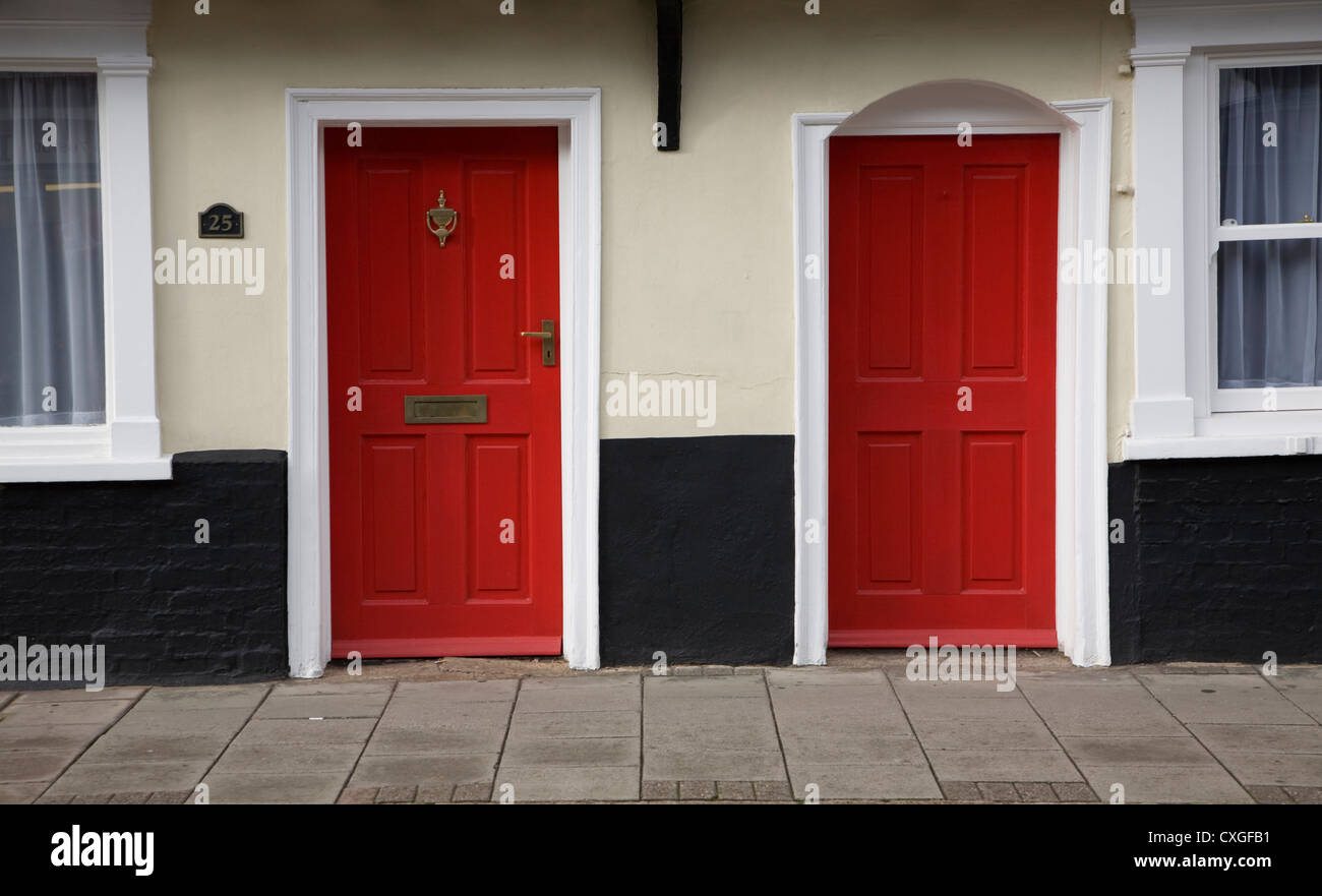 The house with two front doors hi-res stock photography and images - Alamy