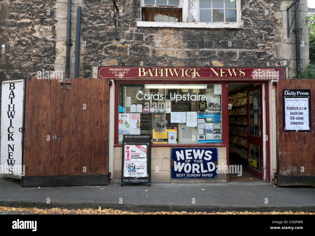 Newsagents Newsagent Stock Photos & Newsagents Newsagent Stock Images ...