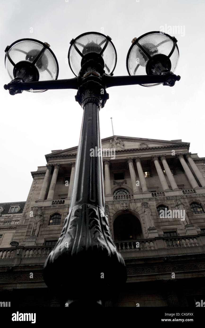Gloomy city of london High Resolution Stock Photography and Images - Alamy