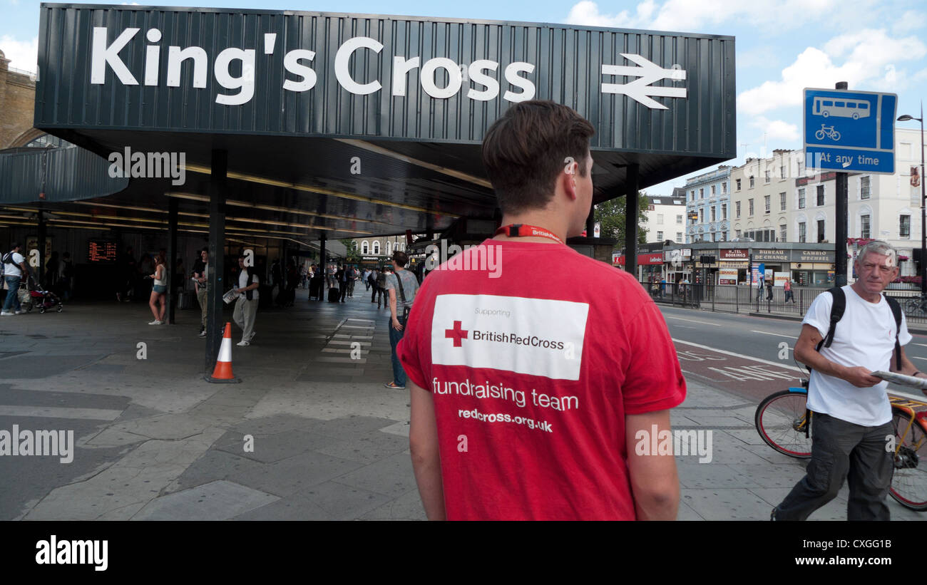British Red Cross chugger asking for donations in front of King's Cross ...