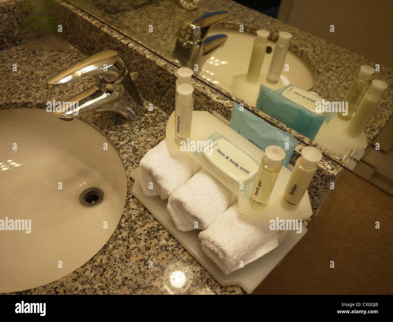 hotel toiletries bathroom sink facet "holiday inn Stock Photo - Alamy