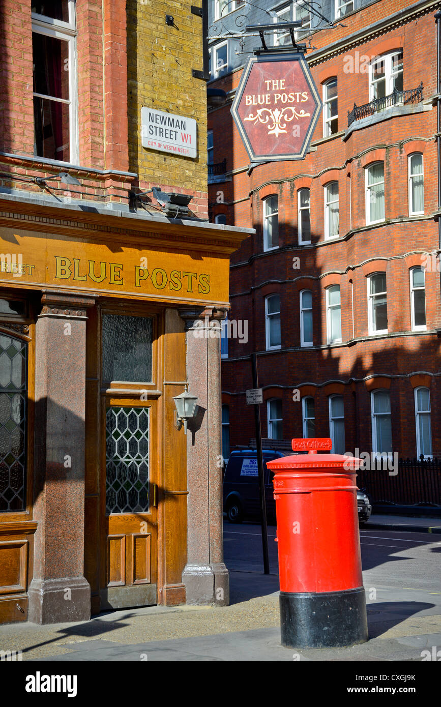 London street post box hi-res stock photography and images - Alamy