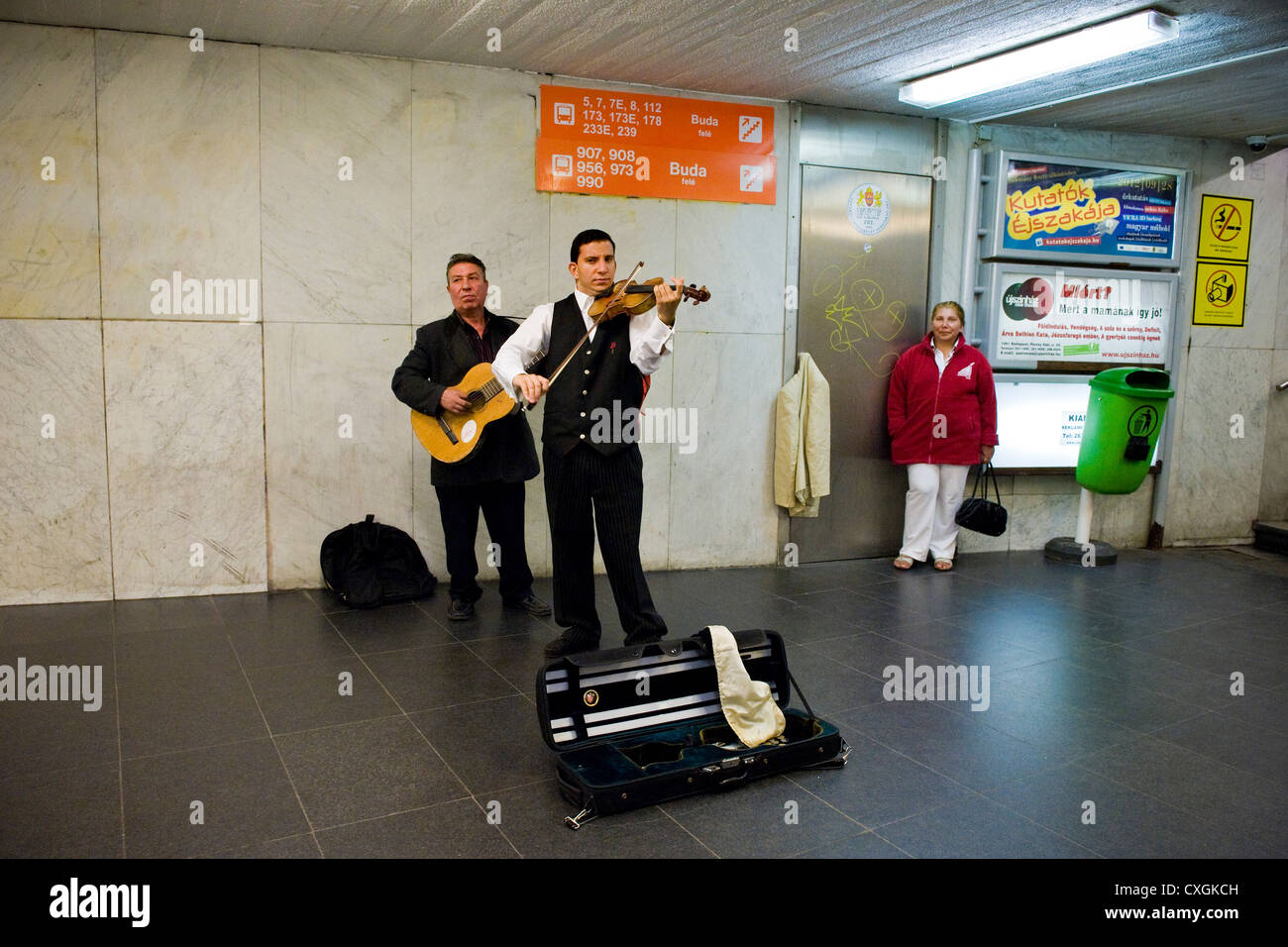 Budapest artist hi-res stock photography and images - Alamy