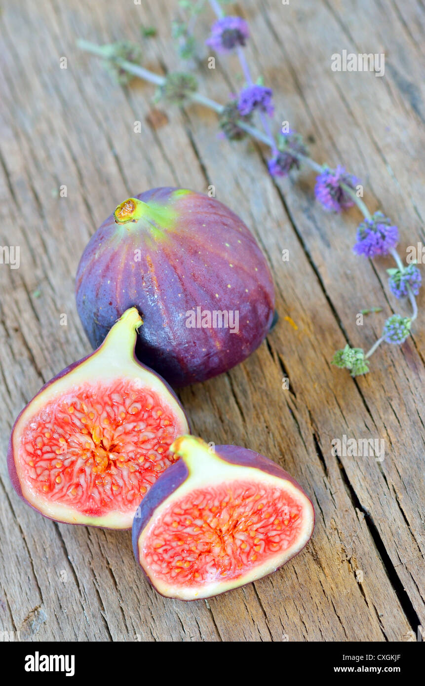 Ripe fresh fig Stock Photo - Alamy