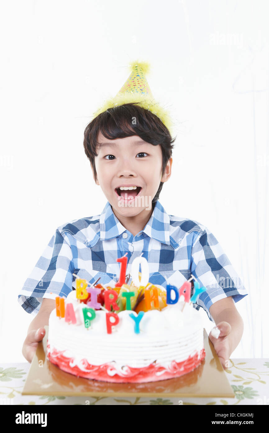 Smiley face and birthday cake hi-res stock photography and images - Alamy