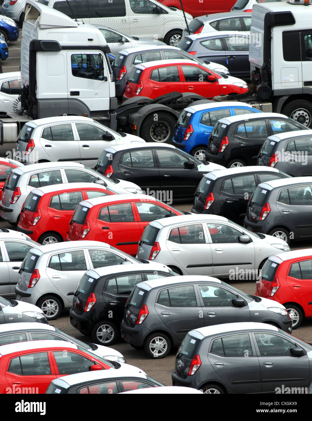 Imported cars hi-res stock photography and images - Alamy