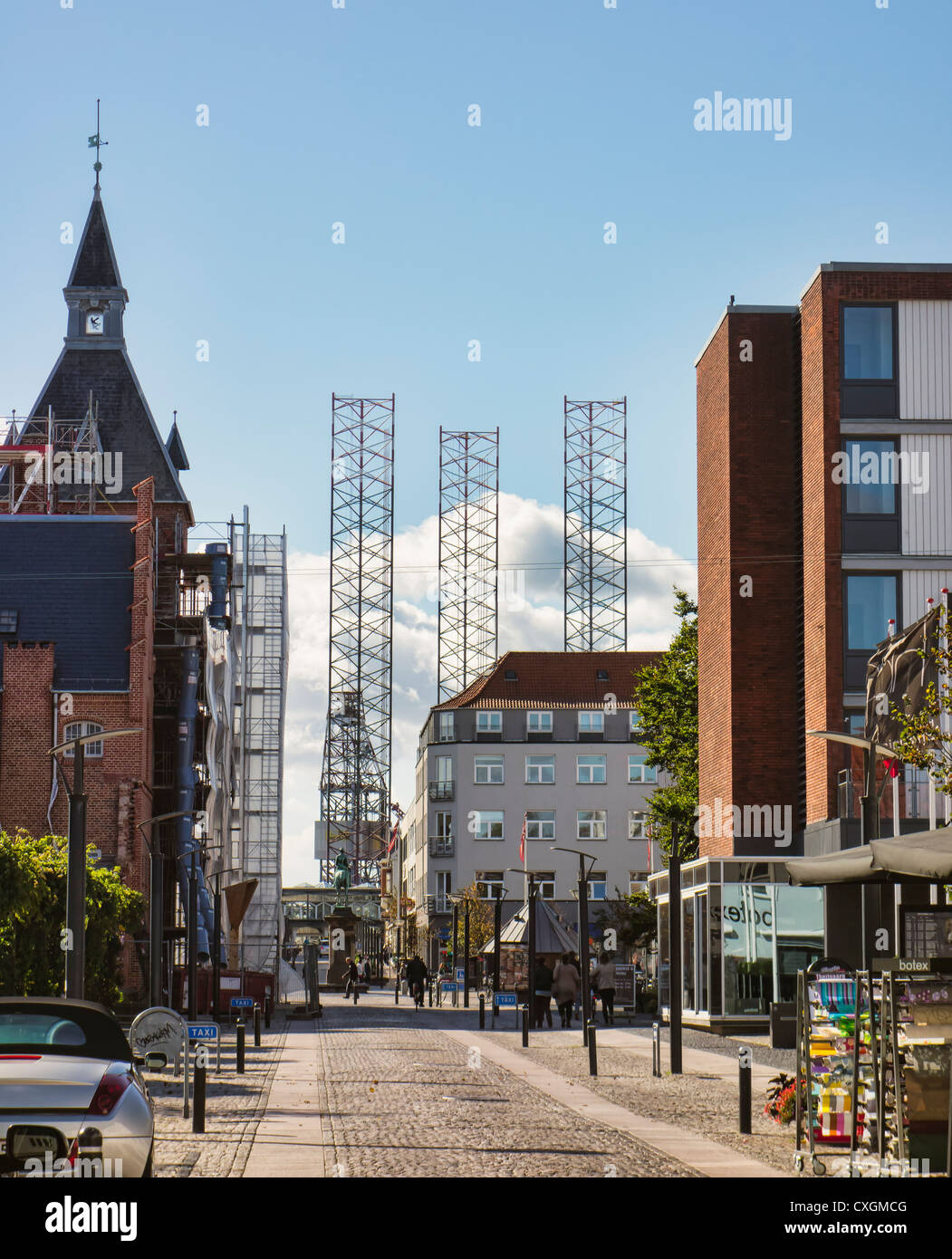 Digital oil rig hi-res stock photography and images - Alamy