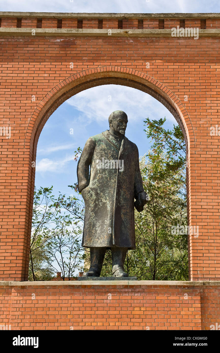 Lenin statue park budapest hungary hi-res stock photography and images ...