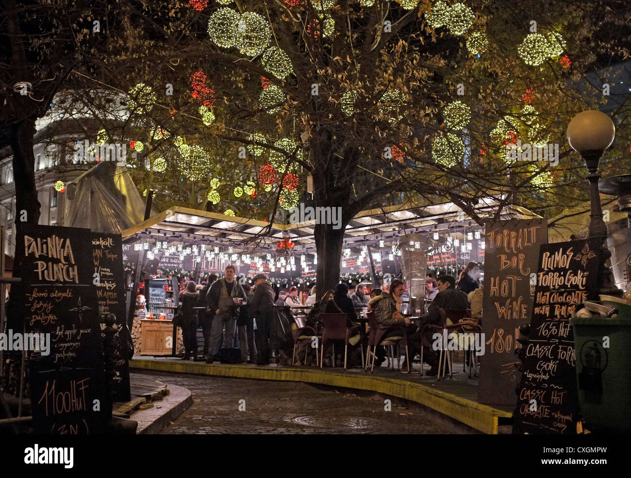 christmas market in budapest , hungary, november 2011 Stock Photo - Alamy