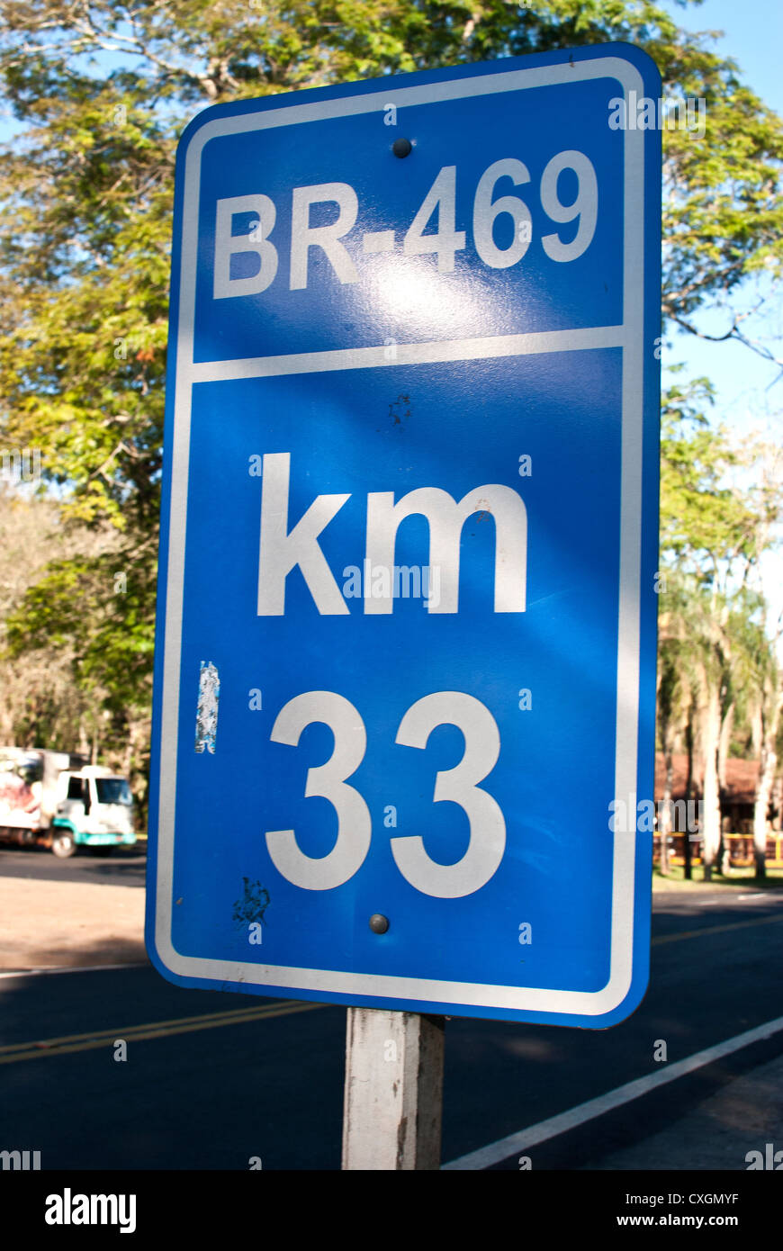 Kilometer post hi-res stock photography and images - Alamy