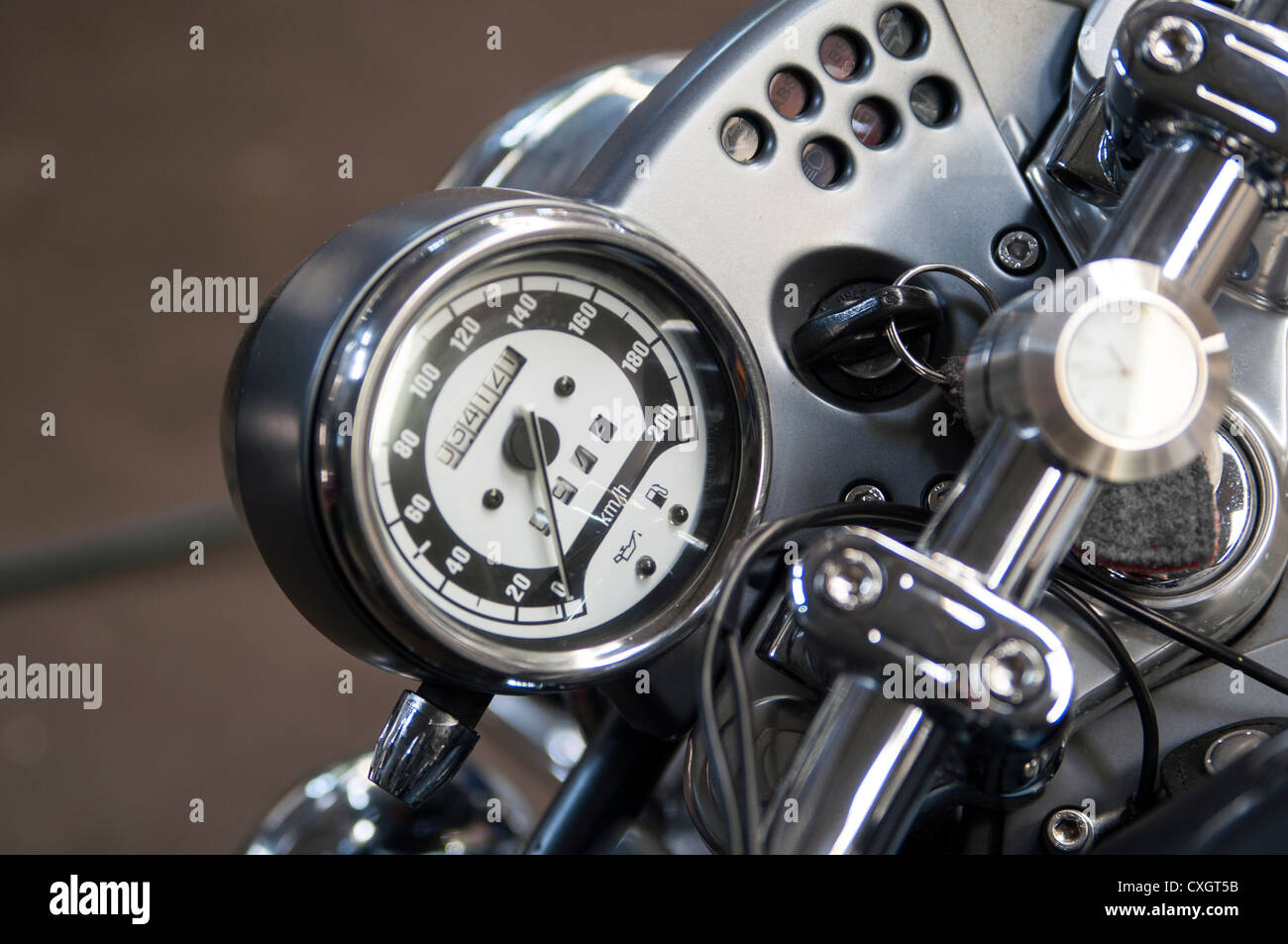 Tachometer hi-res stock photography and images - Alamy