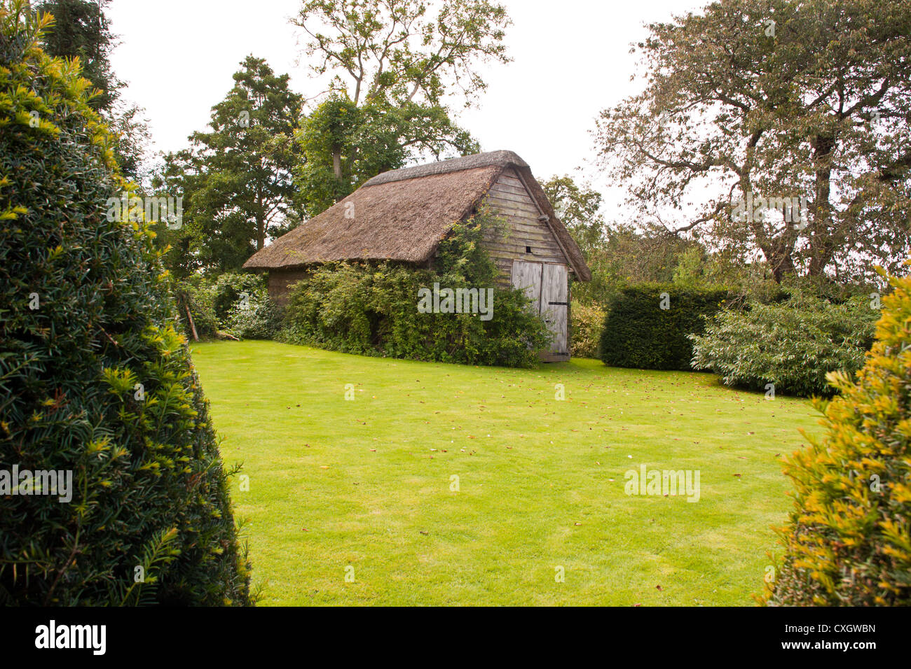 Pretty rural English village hamlet of Eardisland Herefordshire England ...