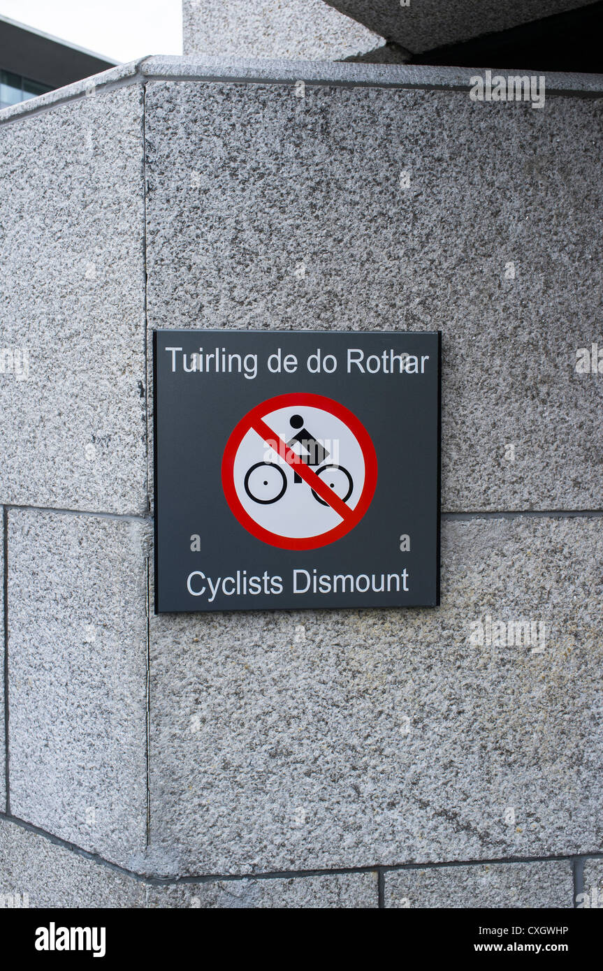 Trinity College Sign High Resolution Stock Photography and Images - Alamy