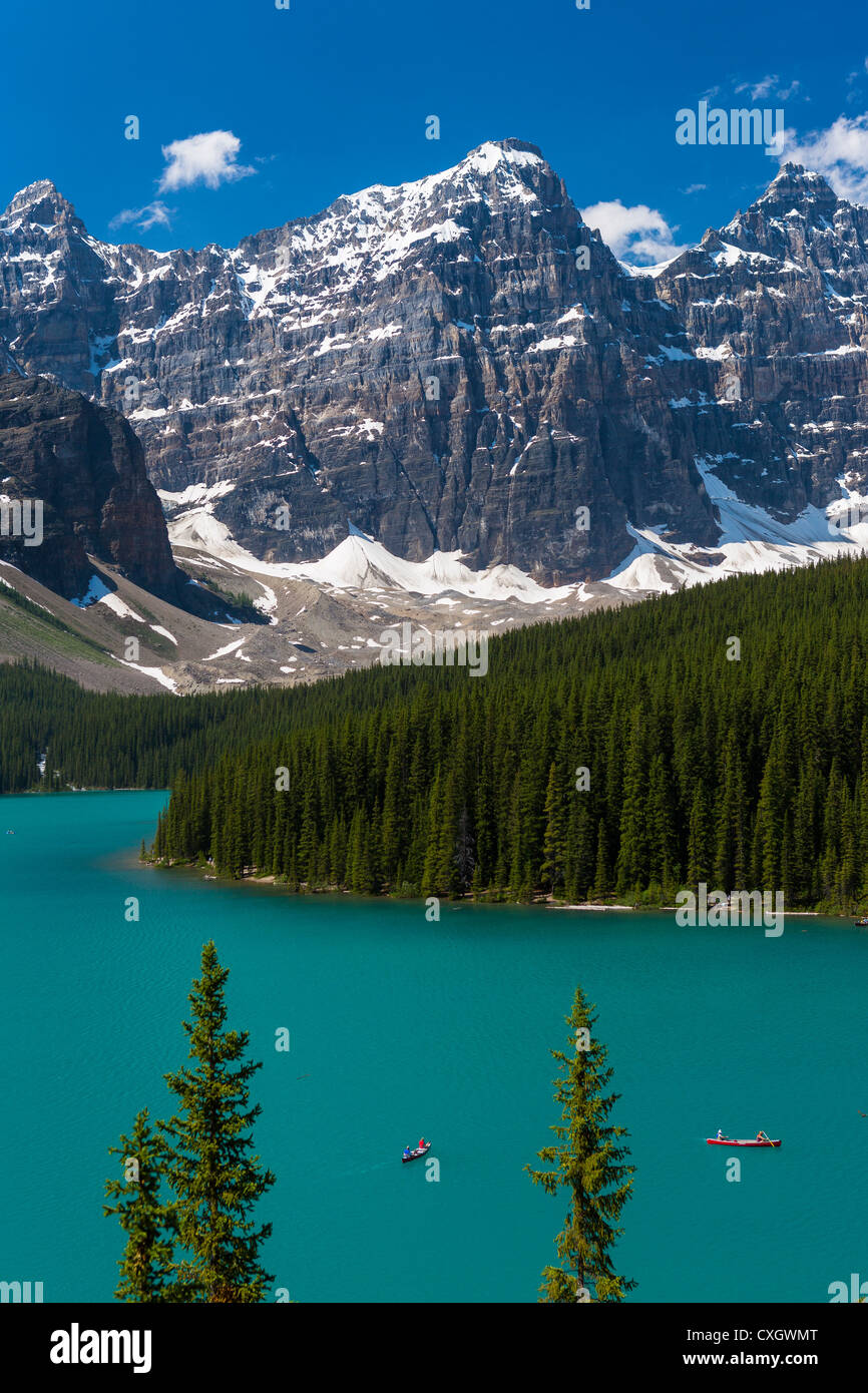 ALBERTA, CANADA - Moraine Lake, a glacial lake in Banff National Park Stock Photo - Alamy