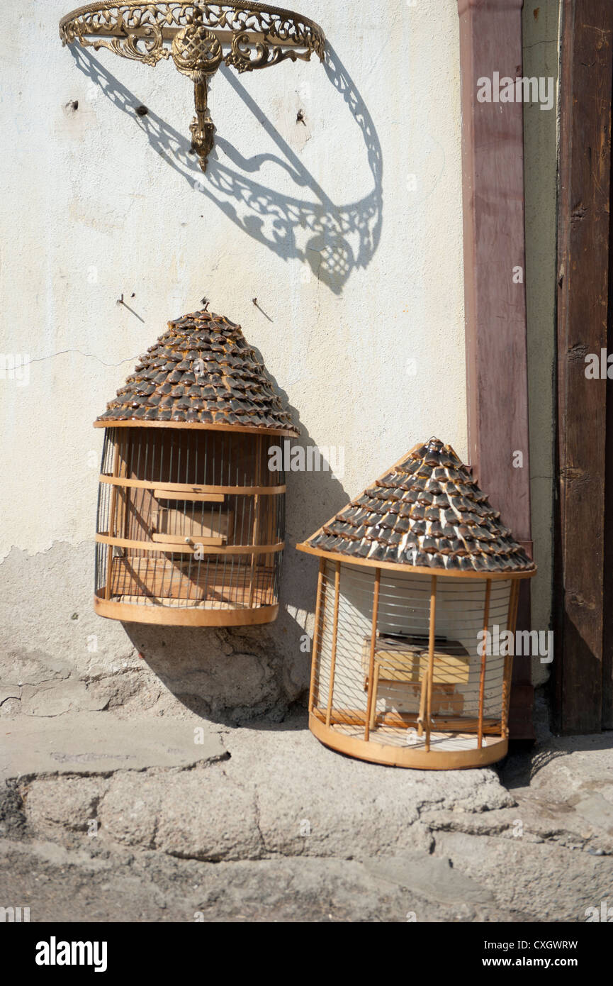 Wooden bird cages hi-res stock photography and images - Alamy