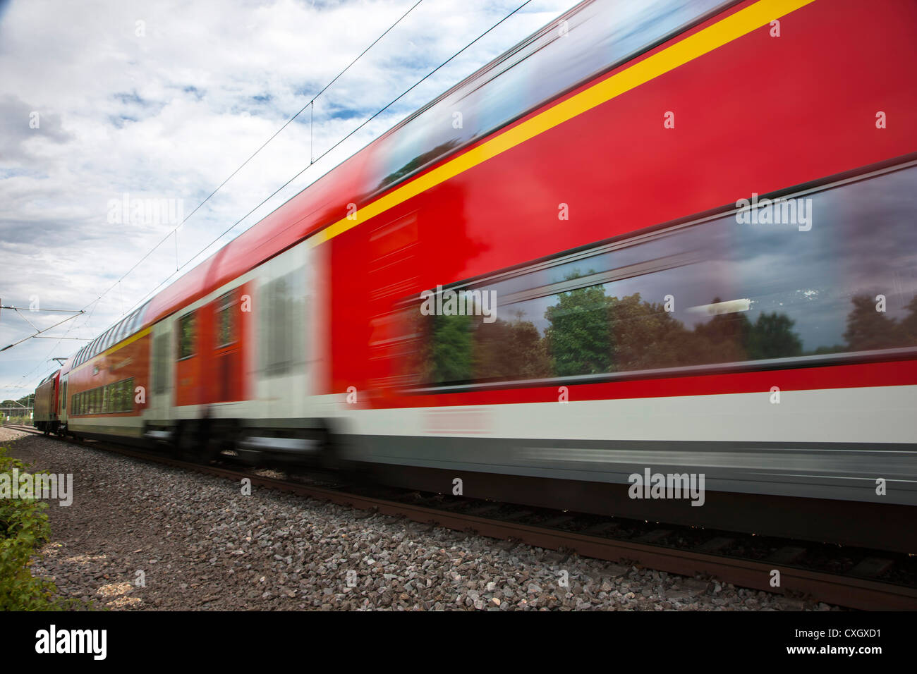 Double deck commuter train hi-res stock photography and images - Alamy