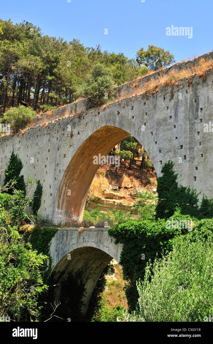 The Aquaduct High Resolution Stock Photography and Images - Alamy