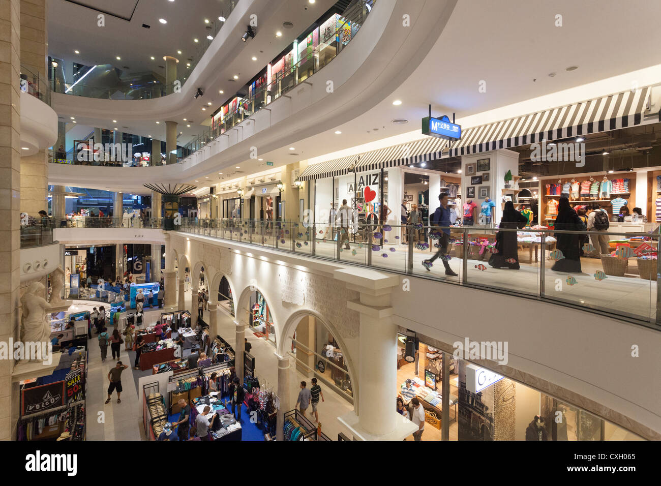 Terminal 21 Interior Stock Photo - Alamy