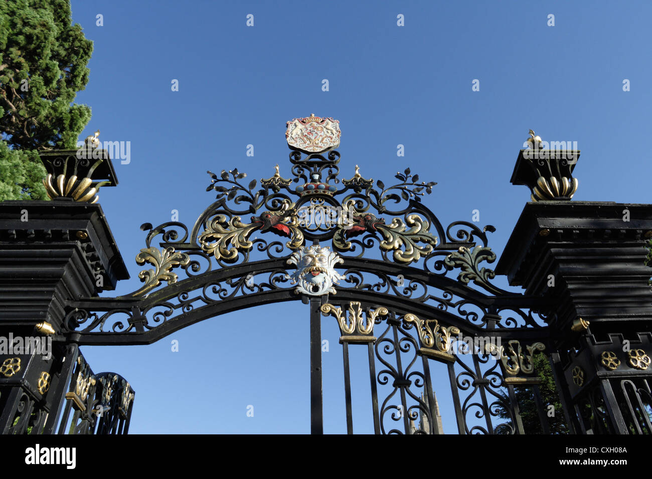 Decorated metal gate hi-res stock photography and images - Alamy