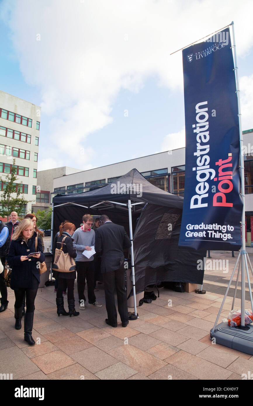 Prospective students attending an Open Day at Liverpool University ...