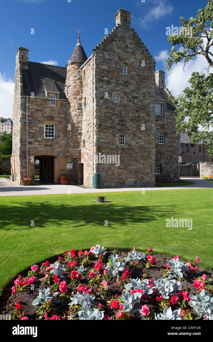 Town of Jedburgh, Scotland. Colourful view of the Mary Queen of Scot’s ...
