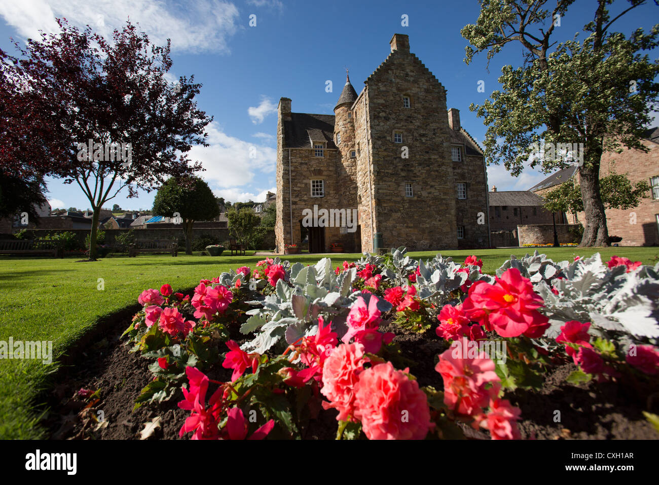 Town of Jedburgh, Scotland. Colourful view of the Mary Queen of Scot’s ...