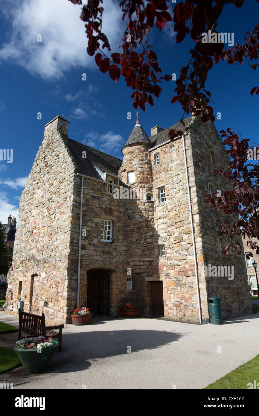 Town of Jedburgh, Scotland. Colourful view of the Mary Queen of Scot’s ...