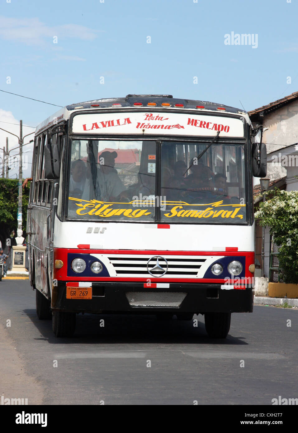 Nicaraguan passenger bus hi-res stock photography and images - Alamy