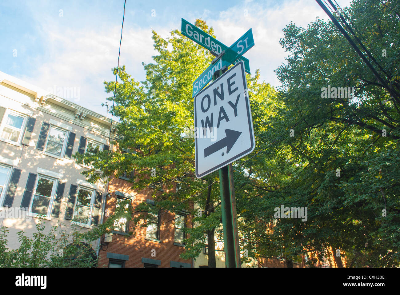 Old way and new way signs hi-res stock photography and images - Alamy