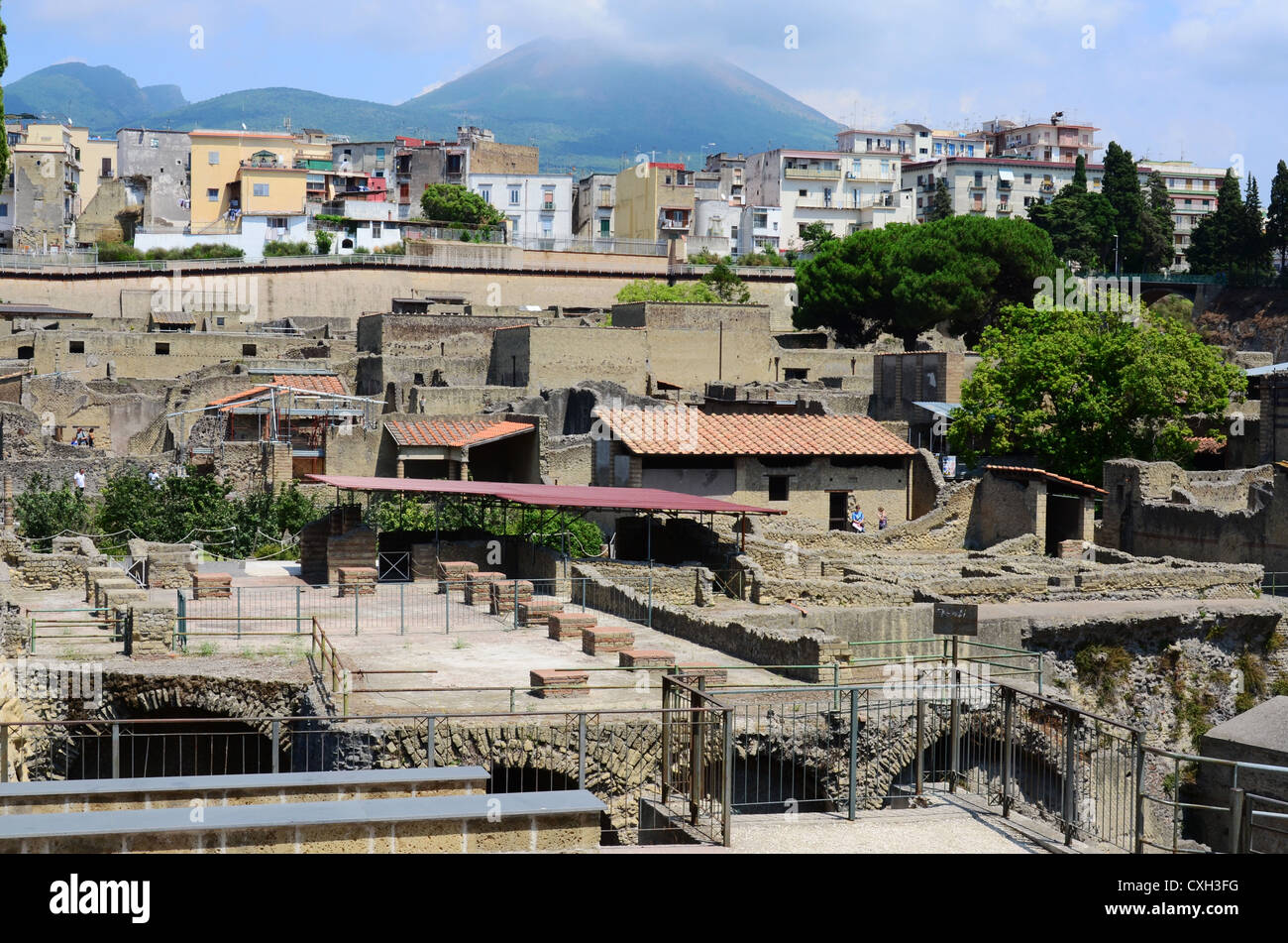 Pompeii herculaneum vesuvius hi-res stock photography and images - Alamy