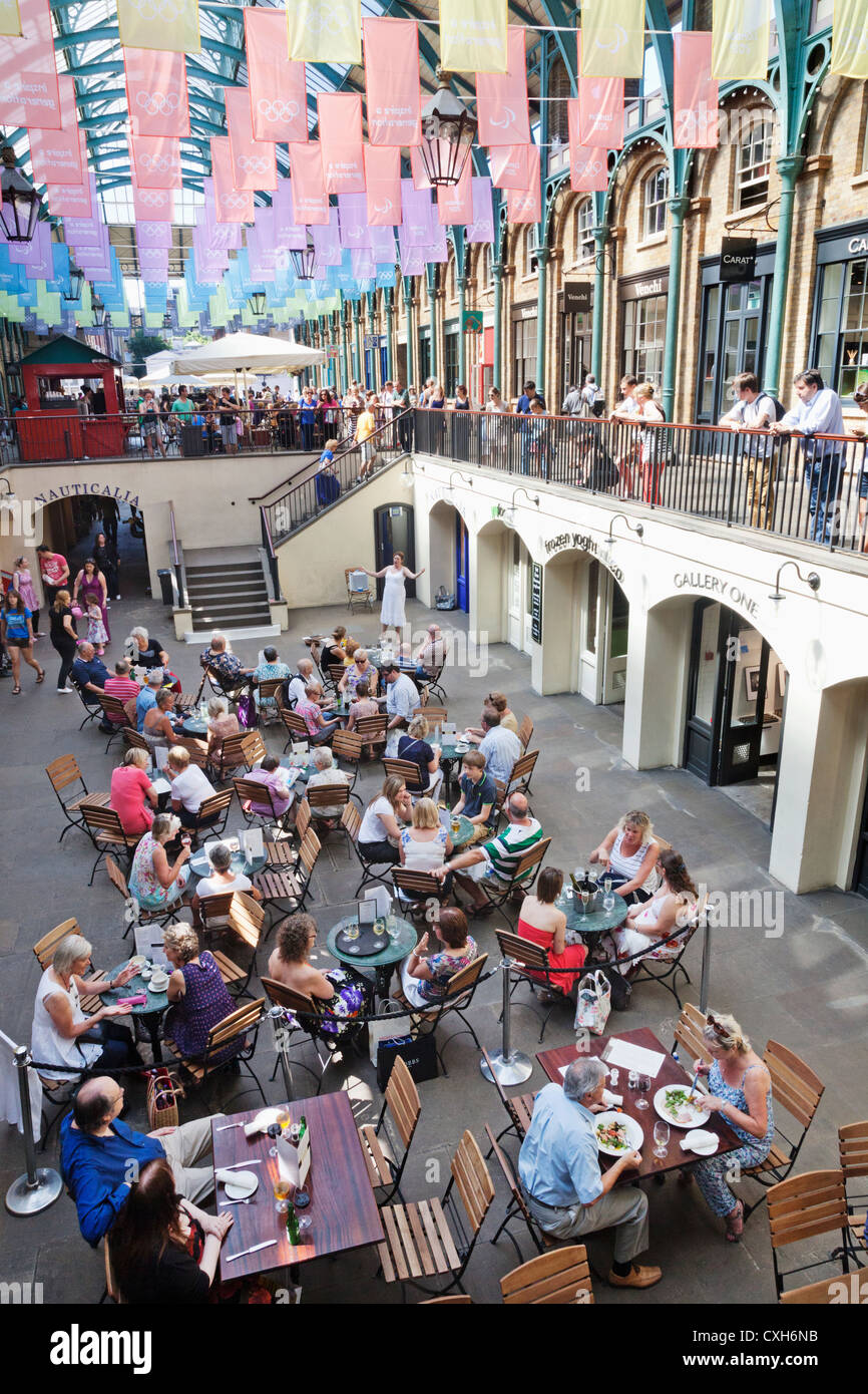 England, London, Covent Garden, Restaurant Scene Stock Photo - Alamy