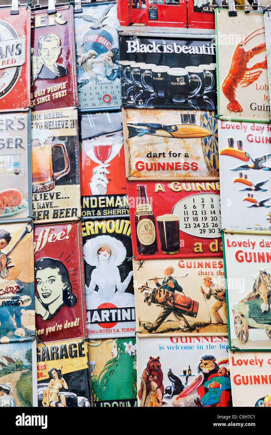 Vintage signs posters hi-res stock photography and images - Alamy