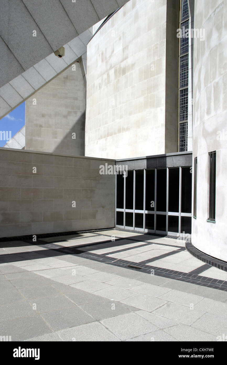 Liverpool Metropolitan Cathedral of Christ the King, Liverpool, England ...