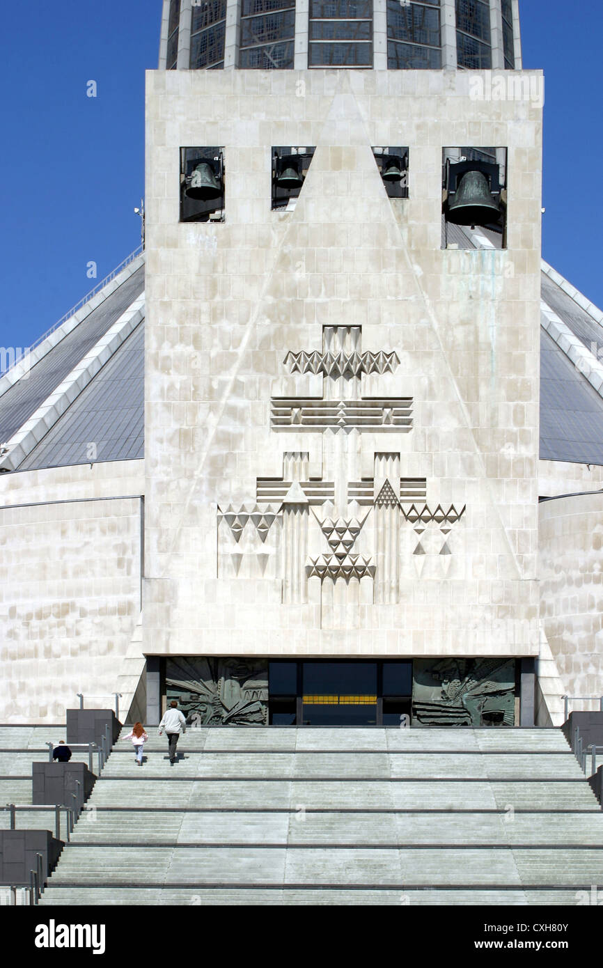 Liverpool Metropolitan Cathedral of Christ the King, Liverpool, England ...