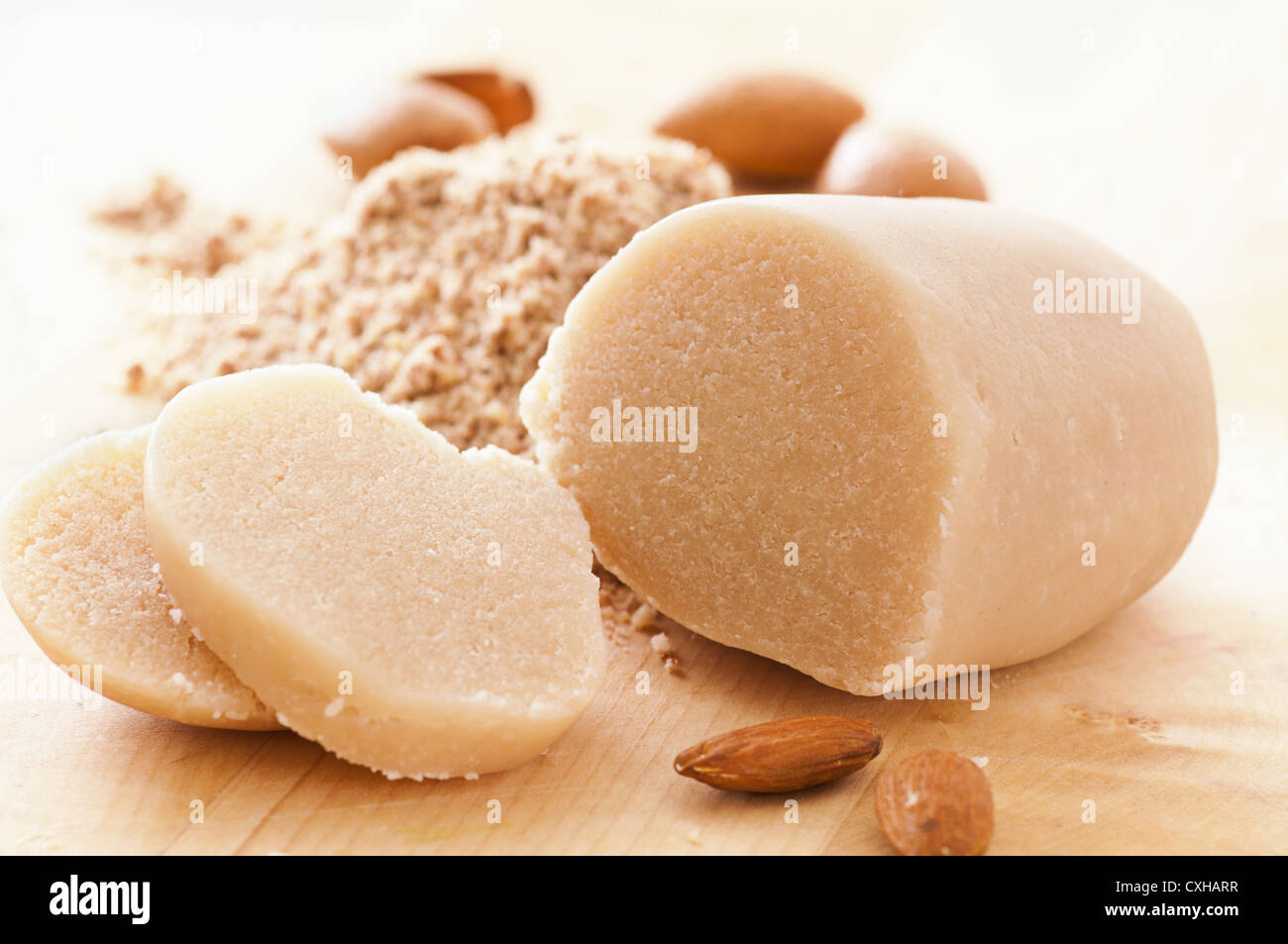 Marzipan hi-res stock photography and images - Alamy