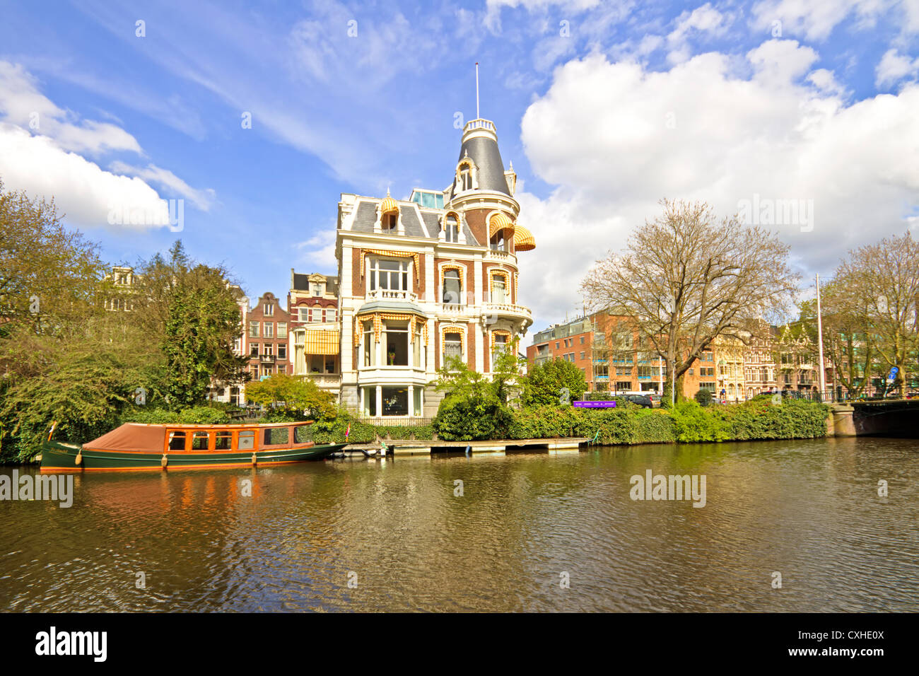 Medieval house in Amsterdam the Netherlands Stock Photo - Alamy