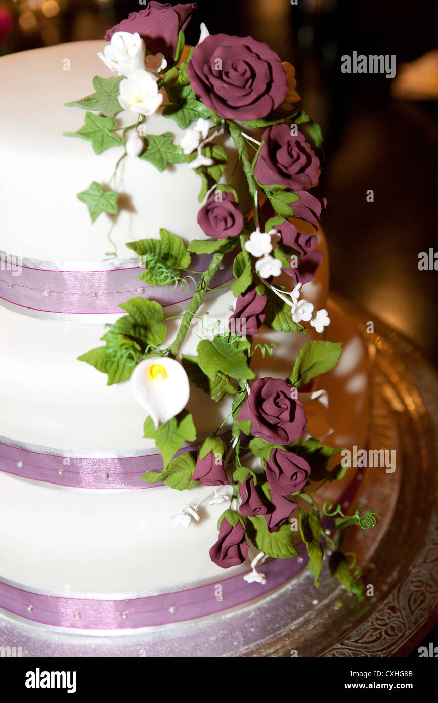 European Wedding Cake Stock Photo - Alamy