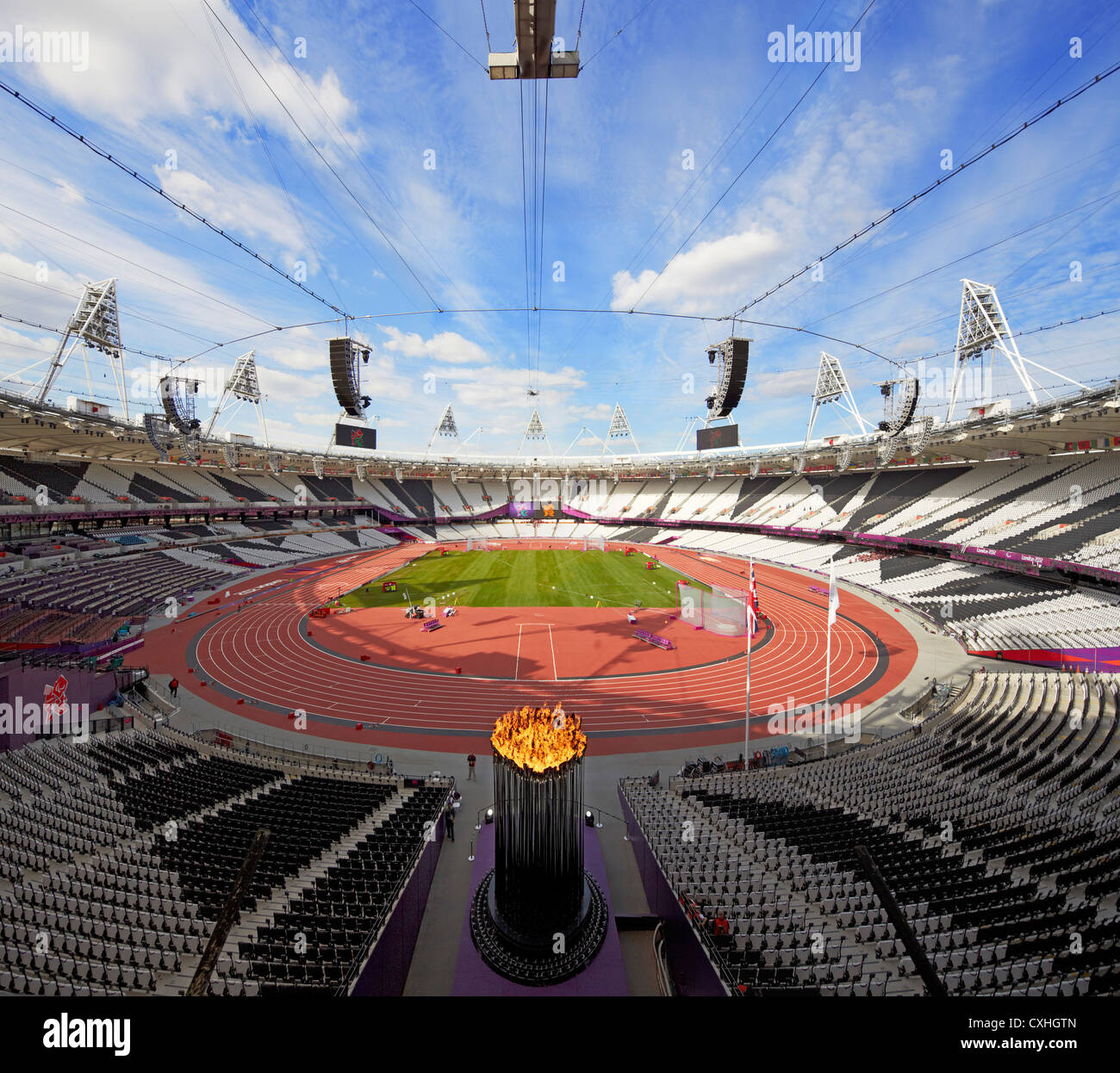 Olympic Cauldron, London, United Kingdom. Architect: Heatherwick Studio ...