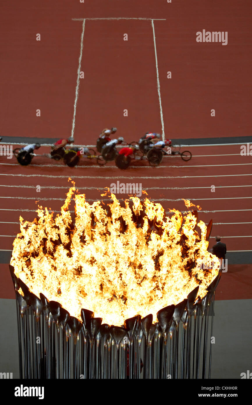 Olympic Cauldron, London, United Kingdom. Architect: Heatherwick Studio ...