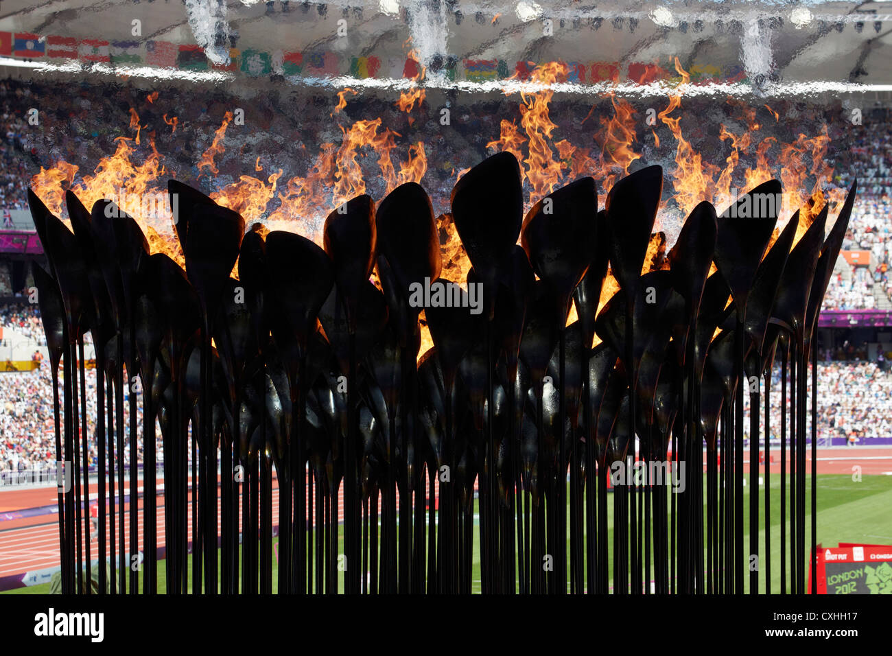 Olympic Cauldron, London, United Kingdom. Architect: Heatherwick Studio ...