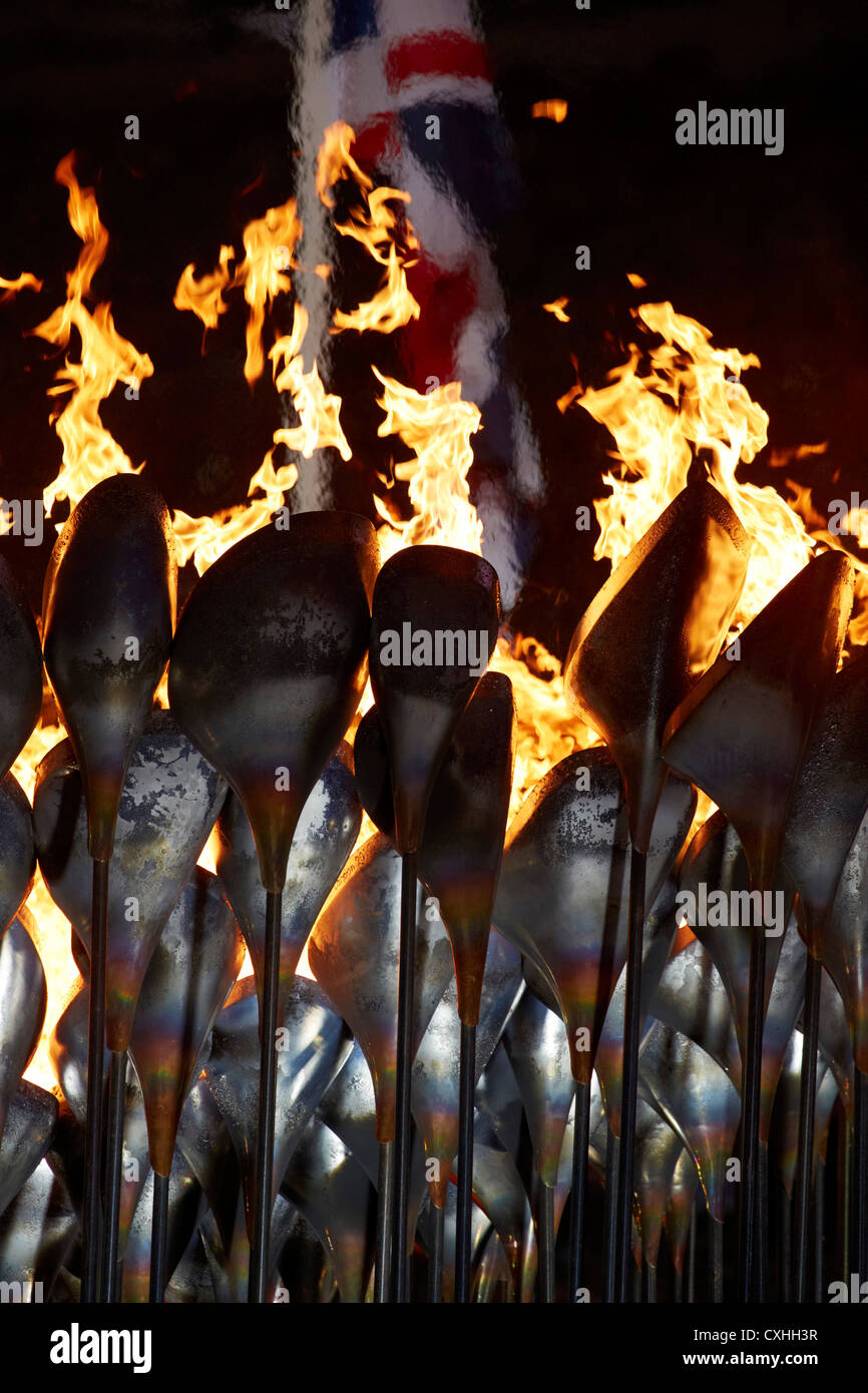 Olympic Cauldron, London, United Kingdom. Architect: Heatherwick Studio ...