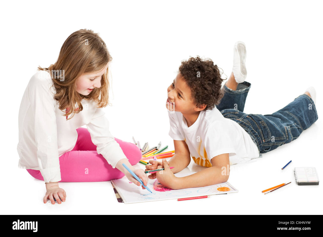 interracial children drawing together Stock Photo - Alamy