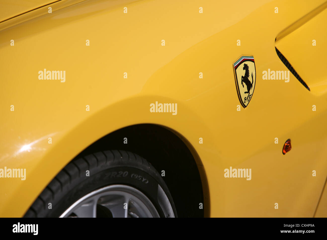 Ferrari icon hi-res stock photography and images - Alamy
