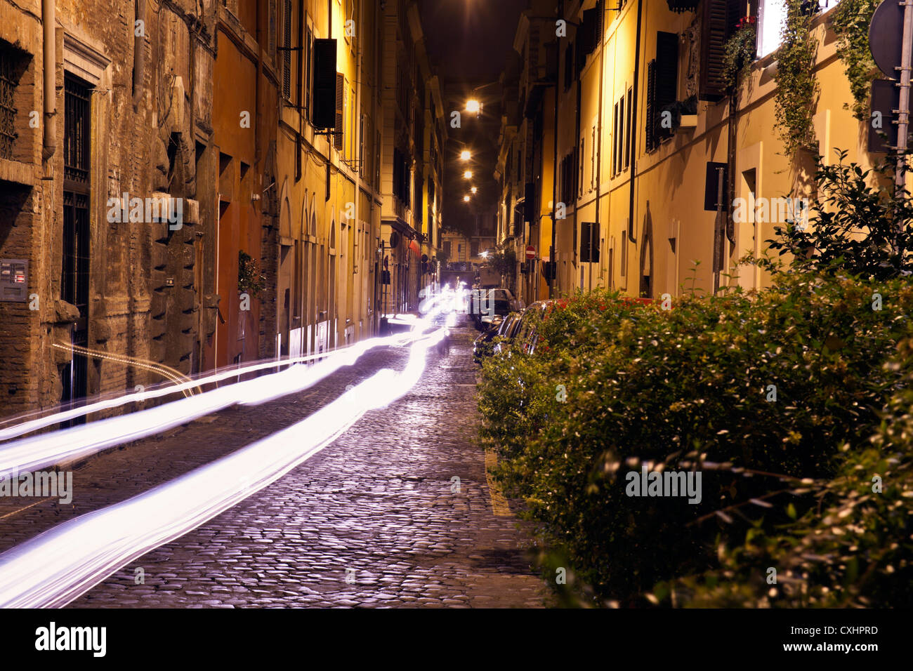 Old streets rome hi-res stock photography and images - Alamy