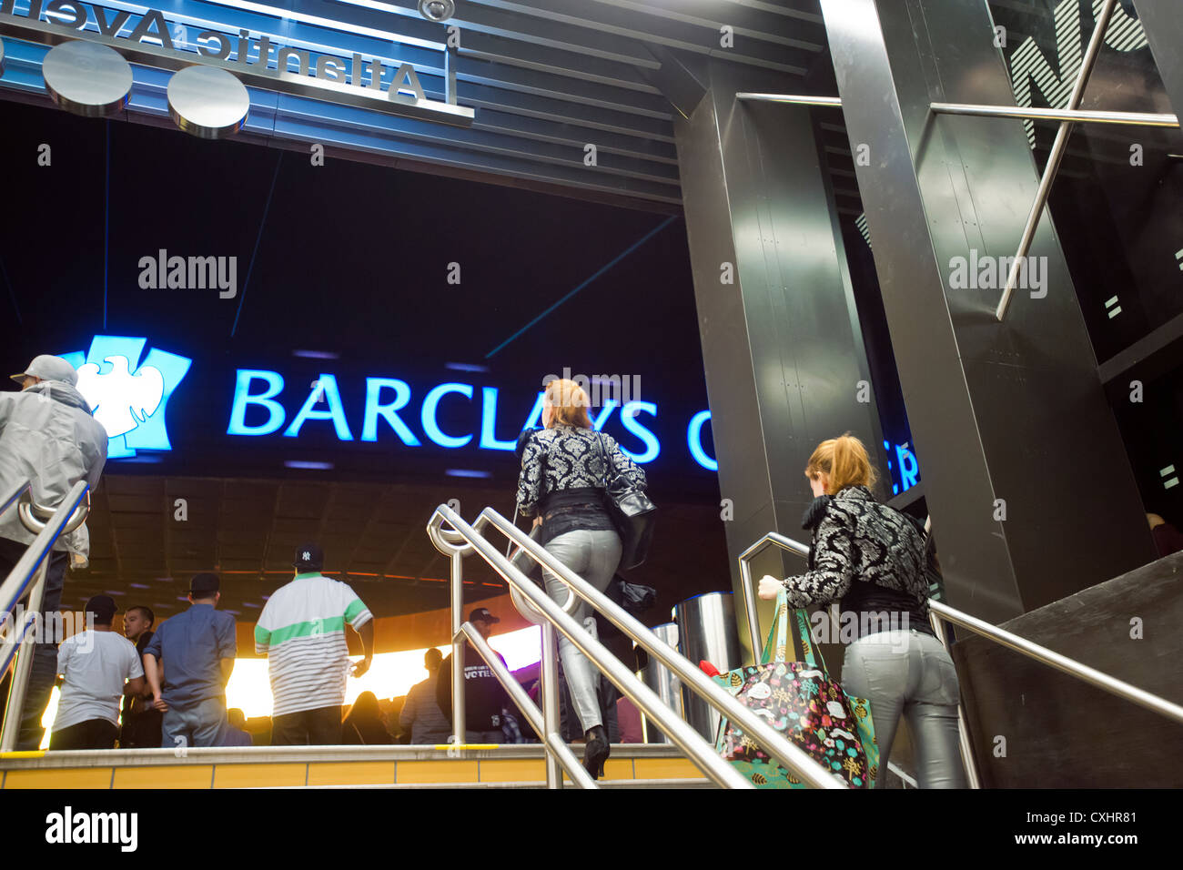 Crowds arrive on opening night for the Barclays Center in Brooklyn in ...
